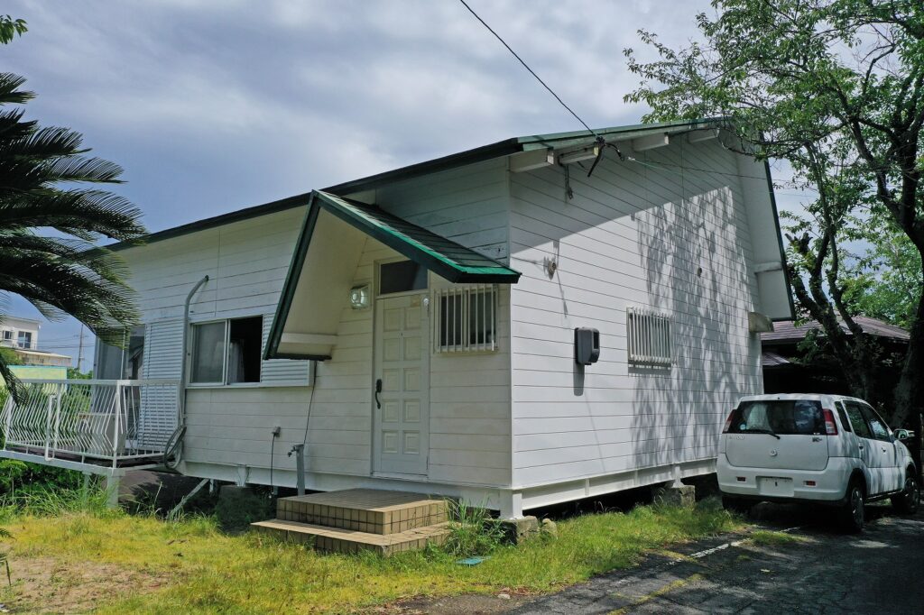 備前市日生町鴻島【島内メイン道路沿い・道路からフラットで入れる家】中古別荘 2LDK 330万円｜いなかぐらしjp