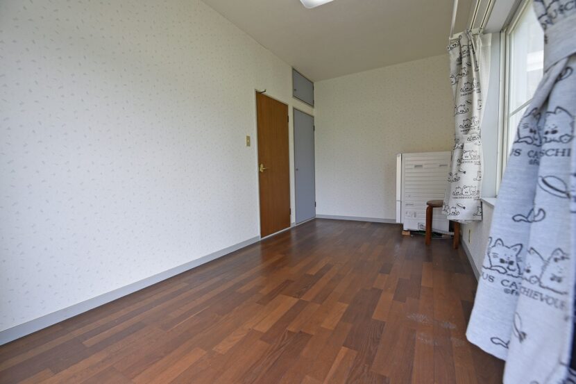 備前市日生町鴻島【島内メイン道路沿い・道路からフラットで入れる家】中古別荘 2LDK 330万円｜いなかぐらしjp